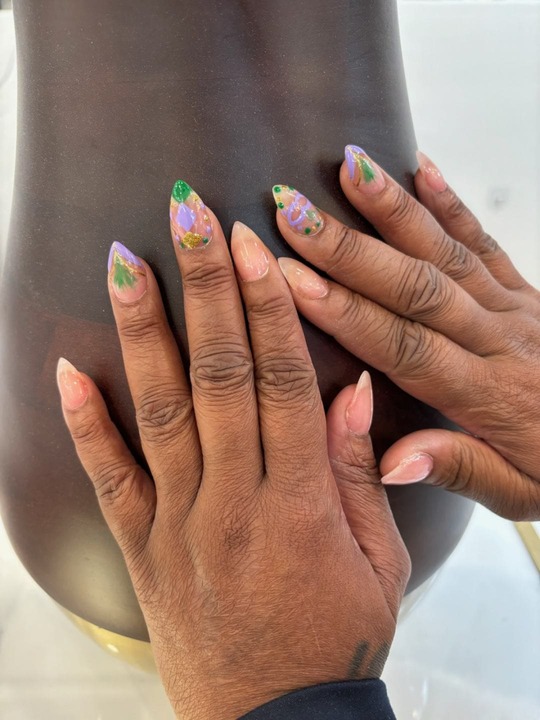 Glo Nails